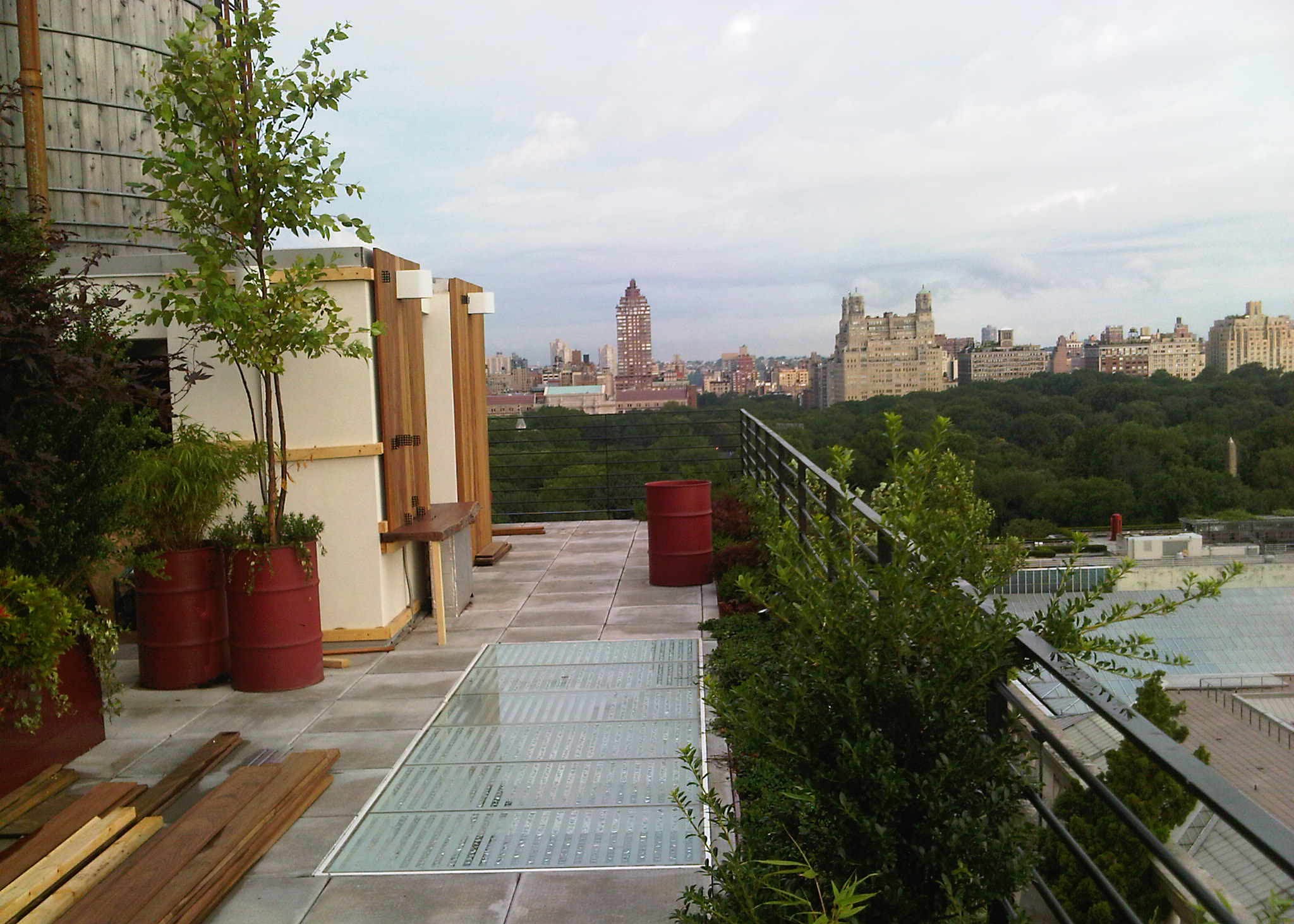 Steel and Plank Glass | Features and Options