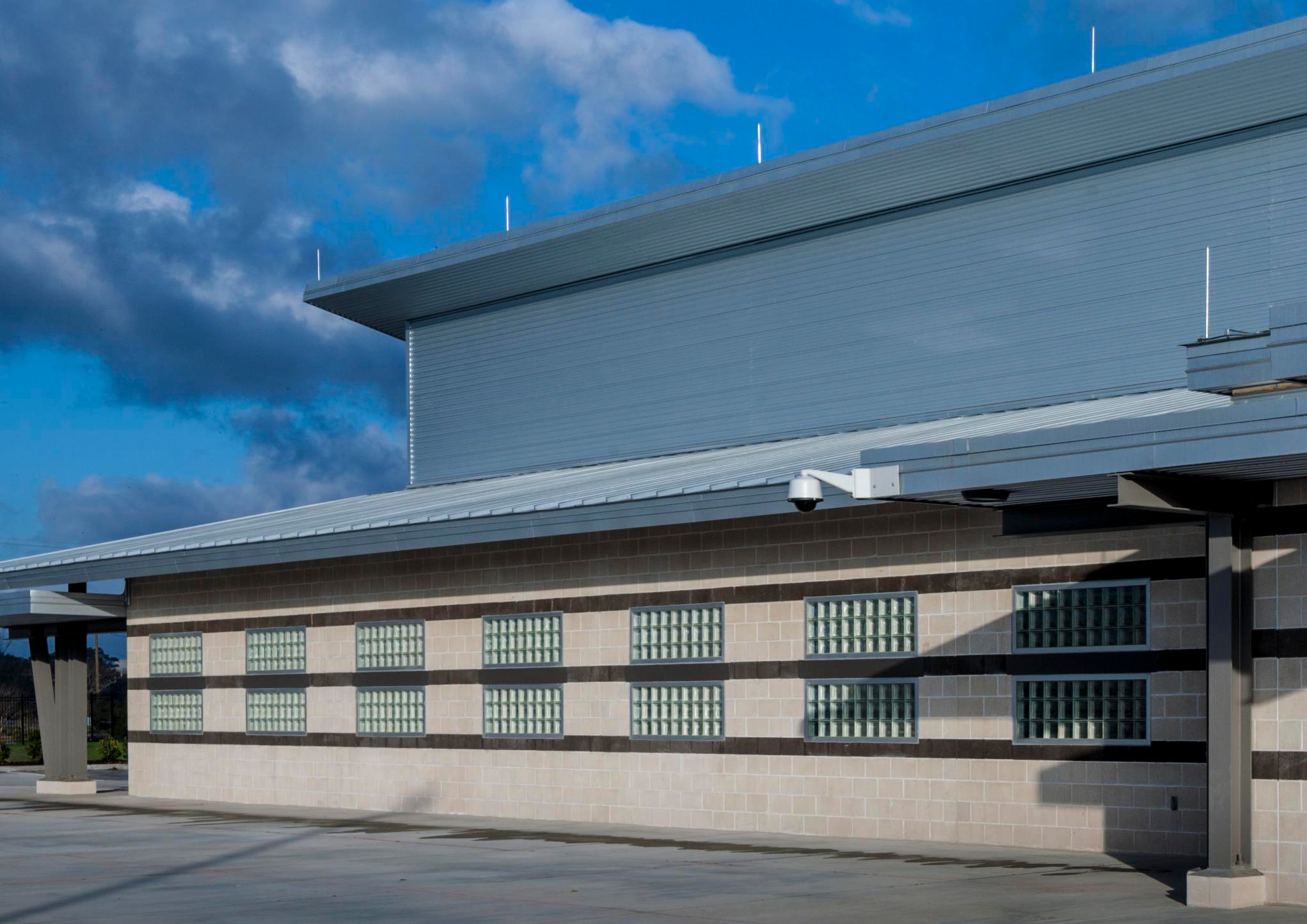 Hurricane Resistant Windows Design Features