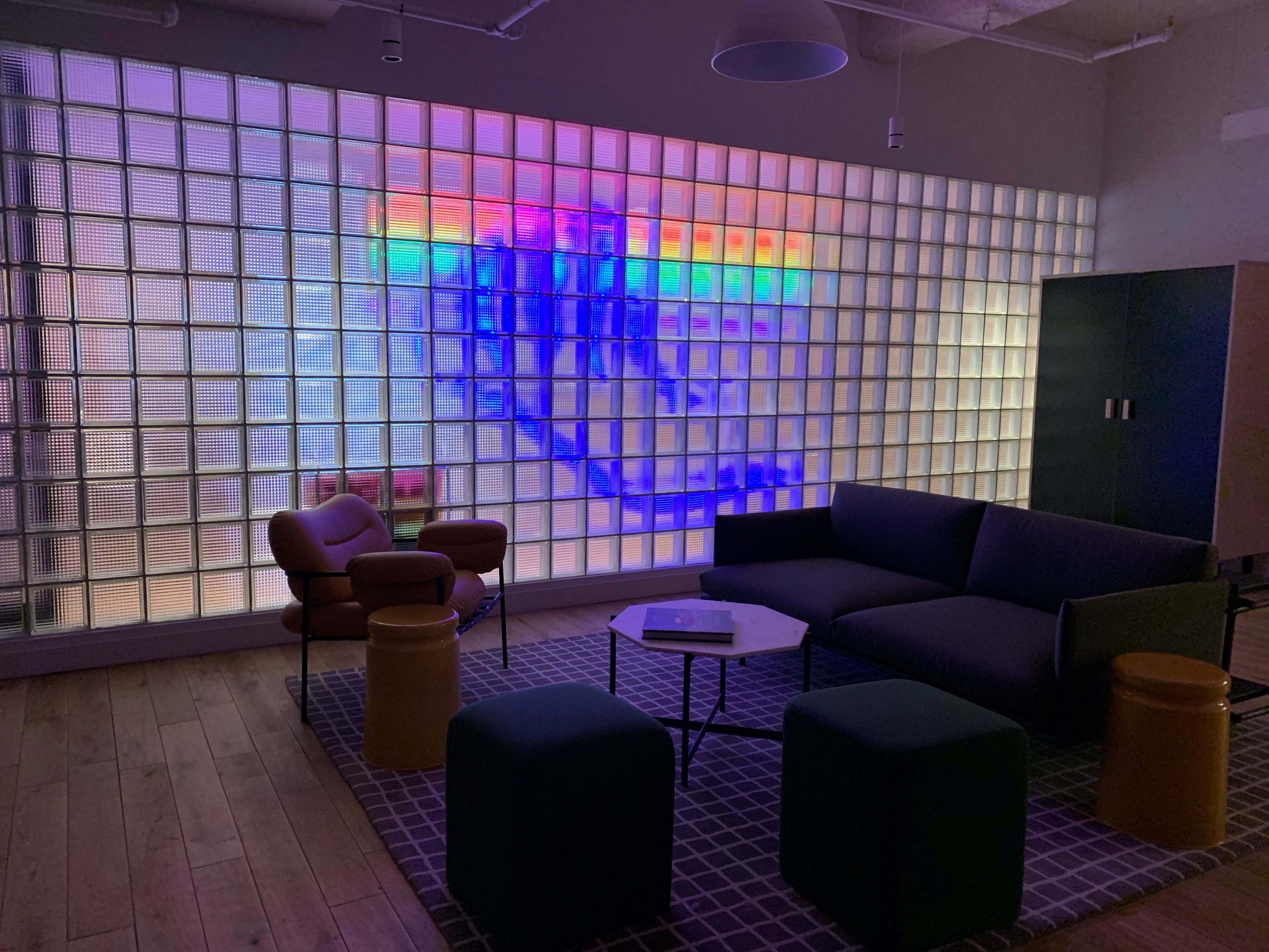 Glass Block Accent Walls | Features and Options